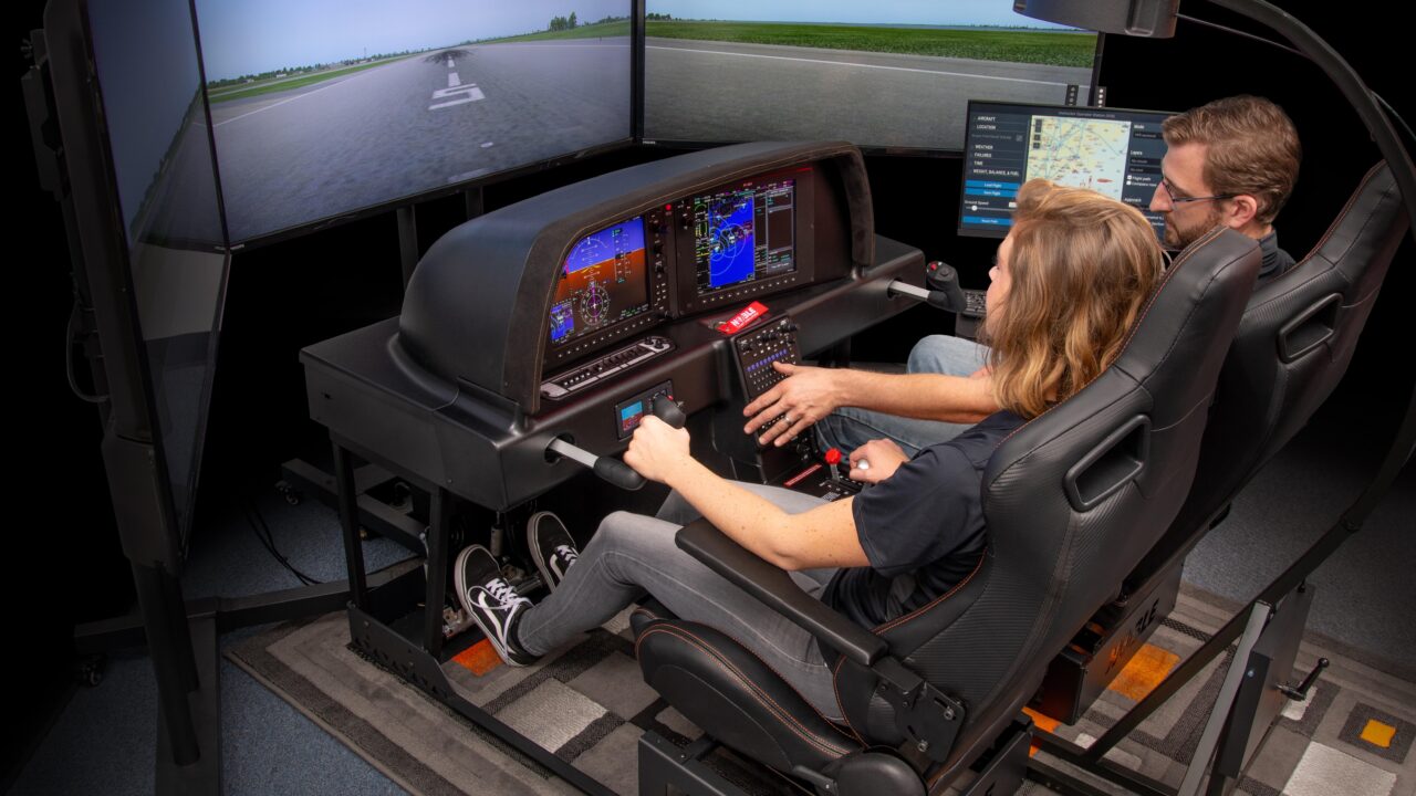 NFS Cirrus Dual Flight Simulator - Leading Edge Aviation